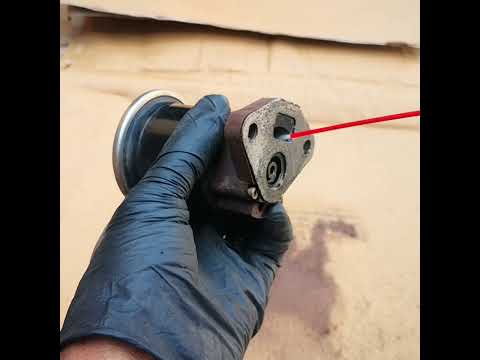 Cleaning dirty EGR valve #shorts