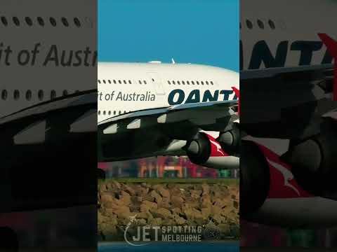 Qantas🦘Airbus A380 Taxing to 34L at Sydney Airport | SYD-SIN #airbus #airbusa380 #planespotting