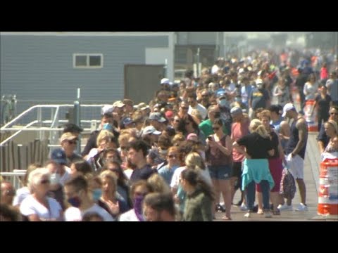 Beach badge sale draws large crowd to small NJ shore town