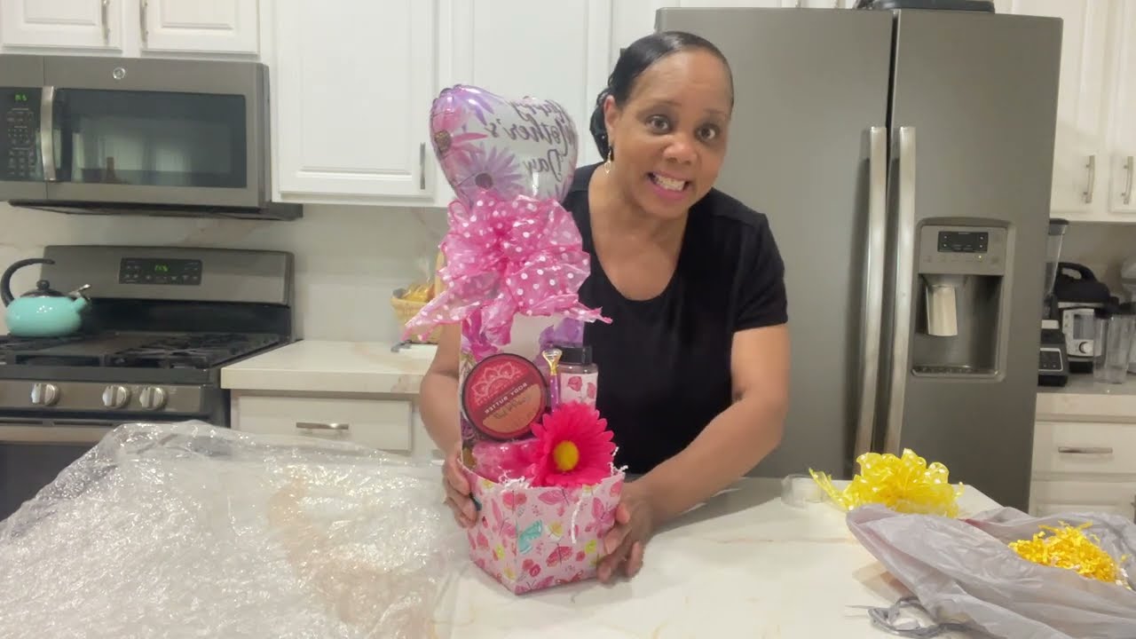 Mother's Day Gift Basket Ideas | 5 DIY Last Minute Mother’s Day Gift Basket Ideas