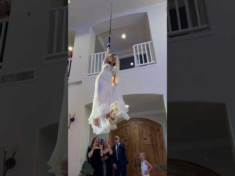 Best Bride Entrance Ever! ????