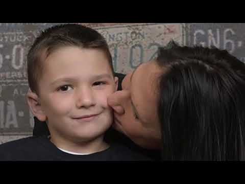 What is the end goal of reconstructing a microtia ear?
