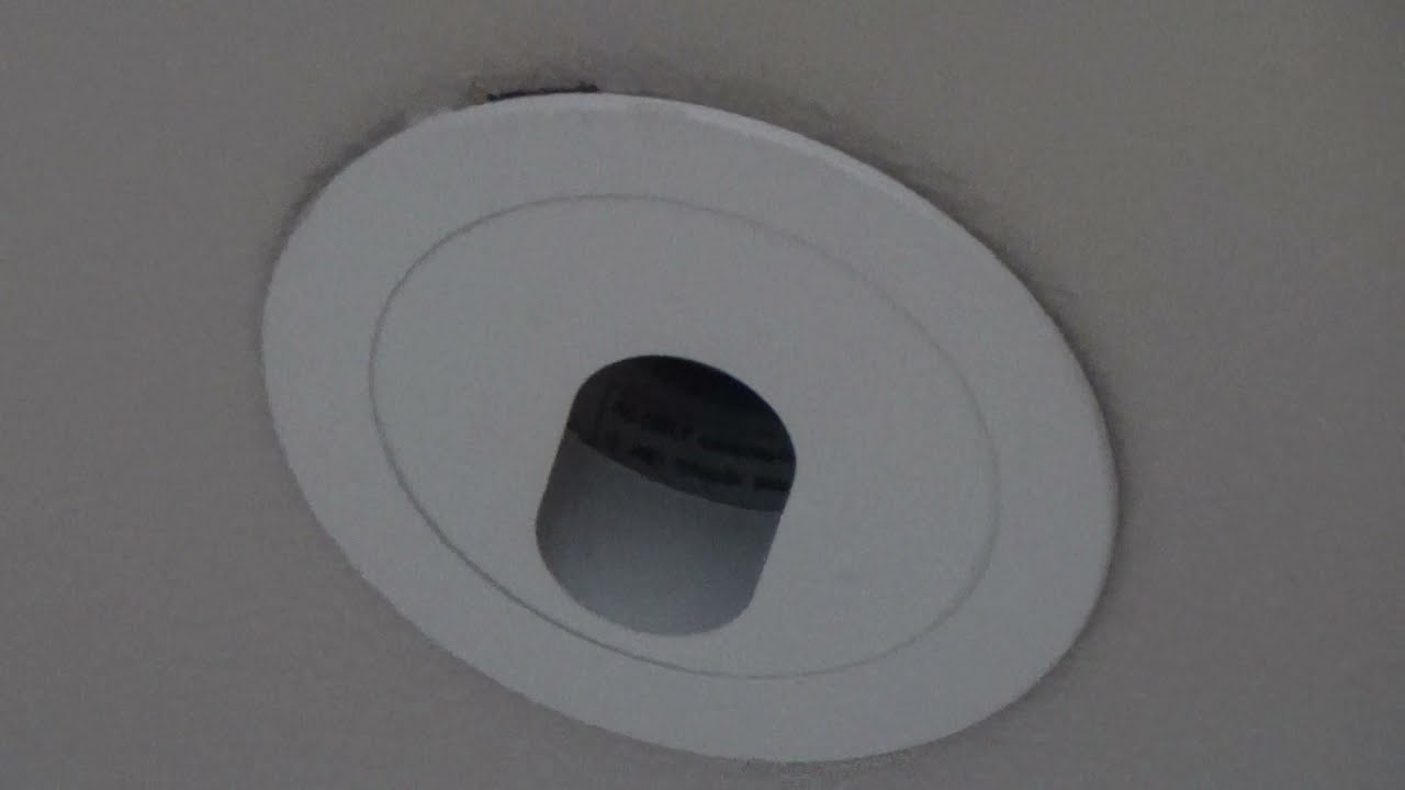 How to Replace Halogen Light Bulb for Dummies/What Bulb Should I Use?