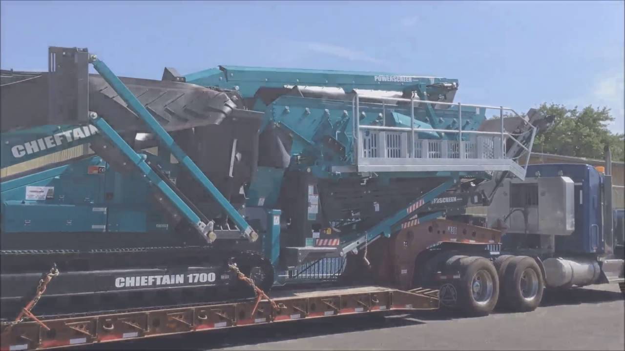 Chieftain 1700 On The Move