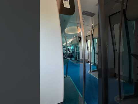 Hongkong Public Transportation: Travel from Hongkong Airport to Central Station via Airport Express