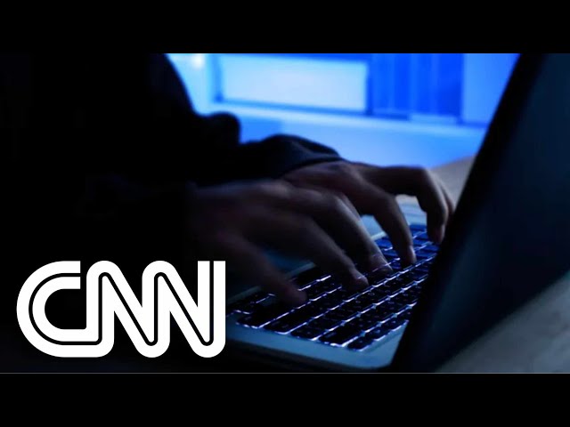 Hacker do interior de SP é preso pela Interpol na Sérvia | CNN Brasil
