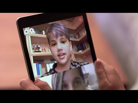 Experts urge Facebook to nix Messenger Kids