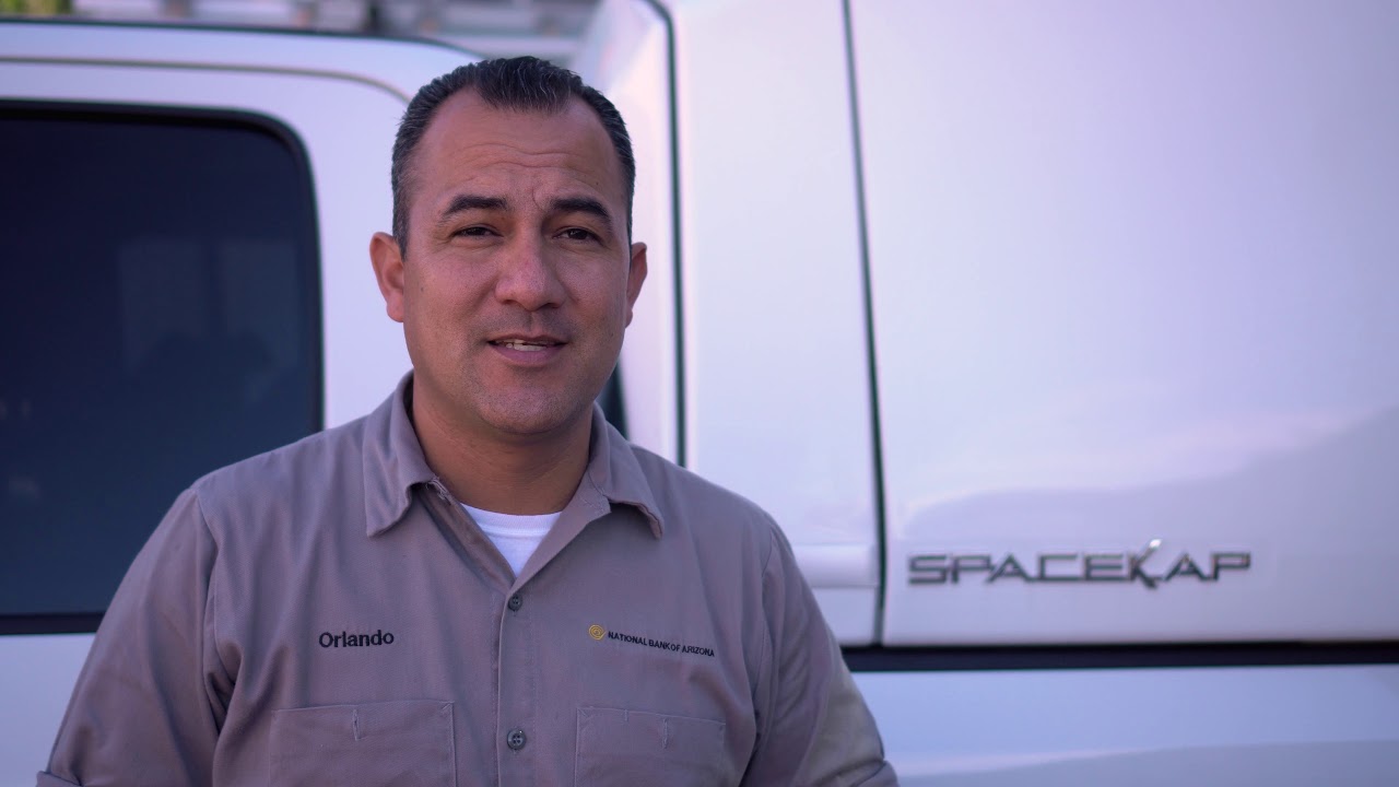 Videos Of Truck Cap Models, Features, Testimonials & Tutorials - Spacekap