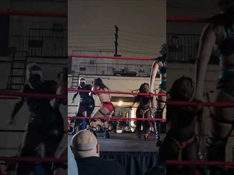 Stereo dropkicks by Jada Stone and J-Rod #womenswrestling