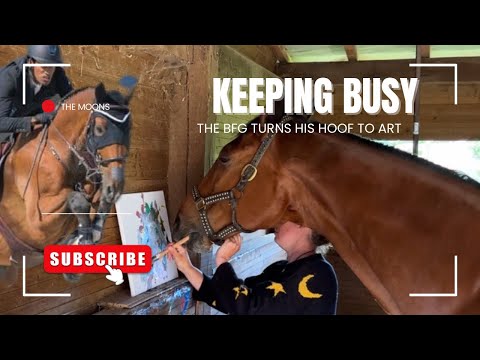 Our horse creates paintings for his charity