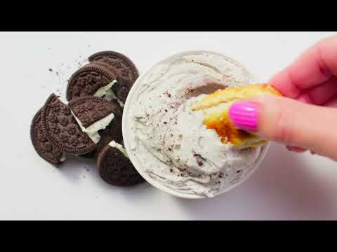 Philly Pretzel Factory - Cookies and Cream Dip Video