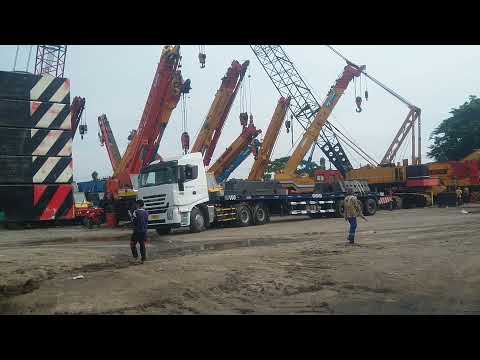 mobil trailer muat counterweig mobil crane 360t Sumitomo