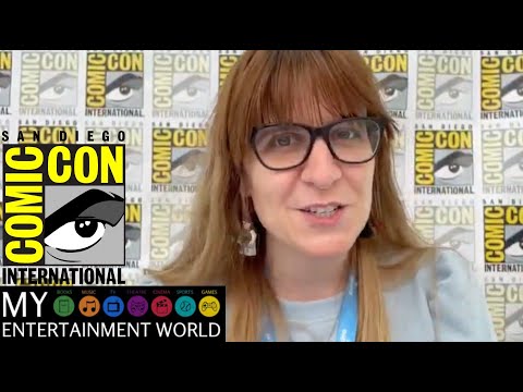 Romance Writer Ali Hazelwood has Love on the Brain at SDCC 2022