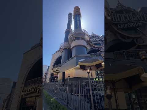 City walk going to universal studios Hollywood Los Angeles California 🇺🇸