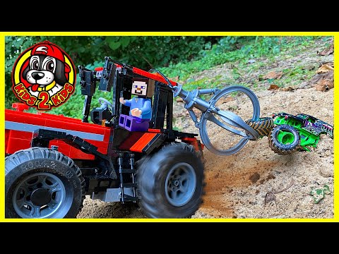 Tractors For KIDS 🚜 GRAVE DIGGER OFF ROAD RECOVERY AT MONSTER JAM GARAGE