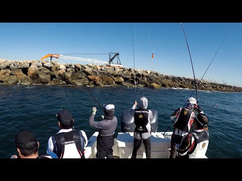 How to show up exaggerated reaction Synonyms when you catch fishes - no matter size