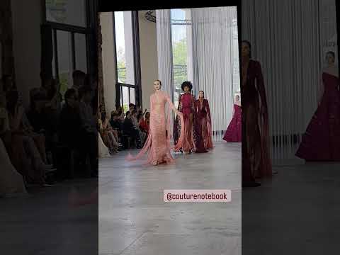 finale Tony Ward Fall-winter 2023/24 Couture show 🧬 the human skin and tiniest of cells