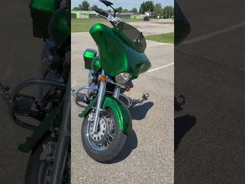 2007 Suzuki Boulevard C50. Just a update video of the progress. Hard bags, pipes, paint and stereo