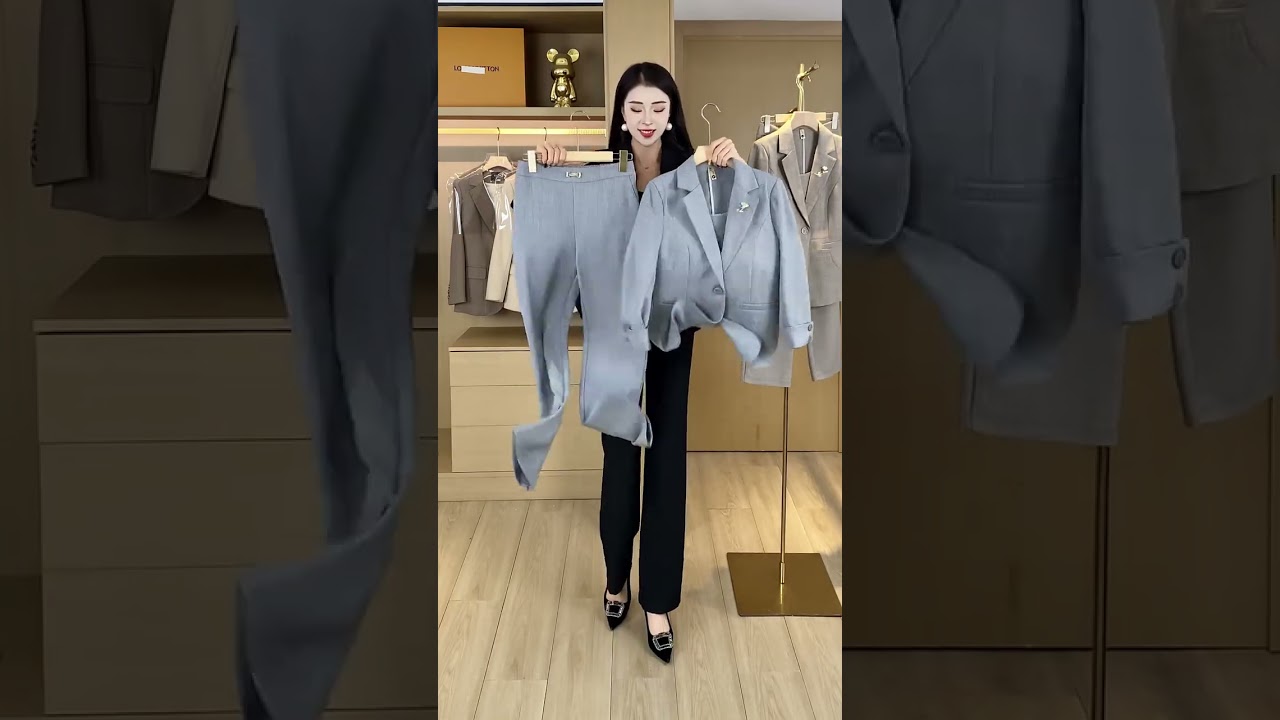 Elegant Women’s Business Suit Styling – Formal Office Wear Inspiration