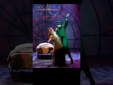 Who Is THE WIZARD OF OZ In WICKED??
