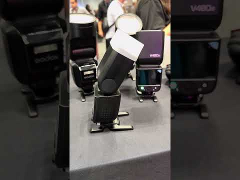 Godox Flashpoint TTL V480 flash Nikon Canon Panasonic Olympus OM System FujiFilm B&H Bild Expo 2025