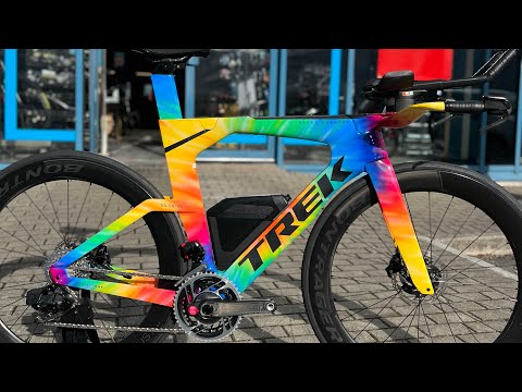 Would you pay €1800 extra for this crazy paint scheme?