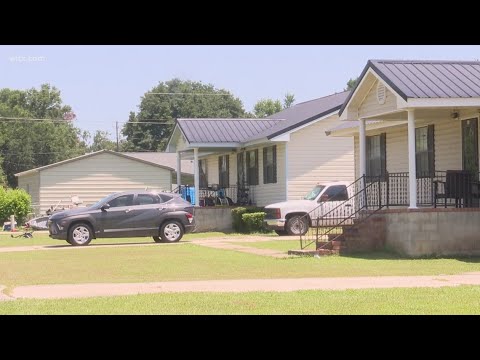Police search for suspect accused of killing 10-year-old in SC
