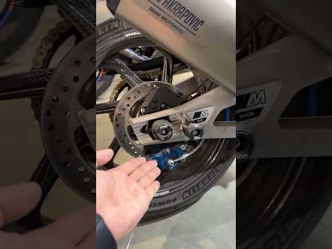 M1000RR VS S1000RR deference #bikeshorts #m1000rr #s1000rr #dreamsuperbike #dreambike #superbikes