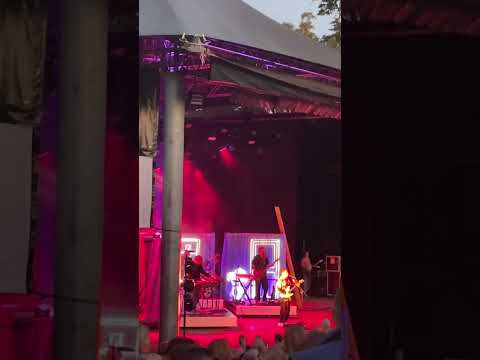 Mads Langer-'Mellem Linjerne' Live Performance | 2024"