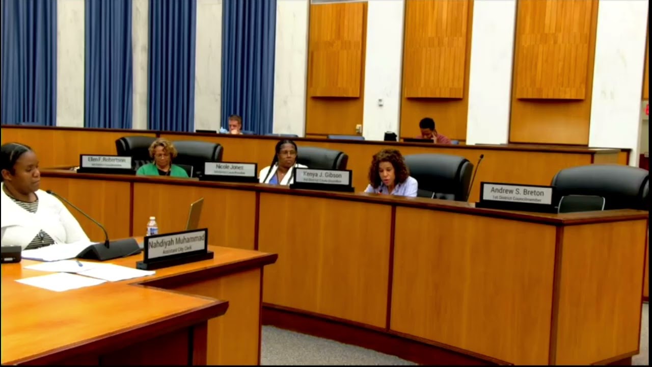 Kenya Gibson speaks before City Council votes on the new CAO