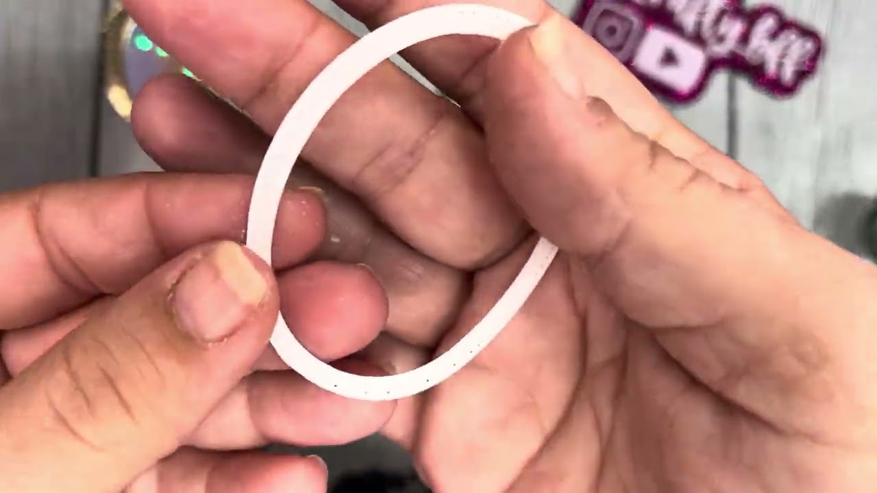 Requested Tutorial: Make a shaker out of thr bow frame die set! 