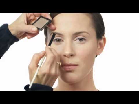 Bobbi Brown's How-To: 10-Step Makeup Lesson BobbiBrownUK
