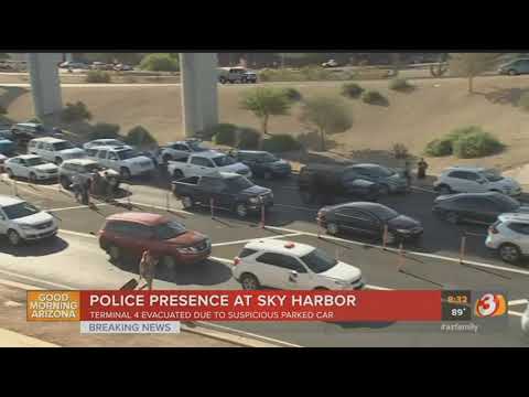 VIDEO: Terminal 4 at Phoenix Sky Harbor Airport partially closed due to unattended vehicle
