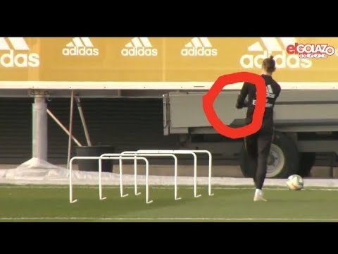 BALE⛳️ brutally trolls spanish media as he repeatedly made GOLF swing gestures in the training today