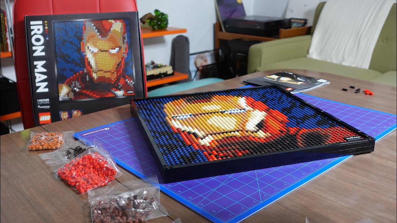 Watch us build LEGO IRON MAN super fast! (Timelapse)