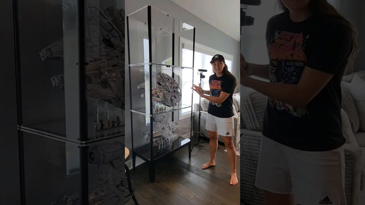 CLEANEST LEGO display I've ever seen