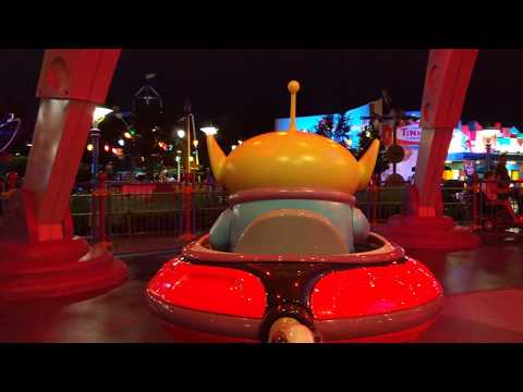 [4K] Alien Swirling Saucers Nighttime Ride-Through POV | Disney's Hollywood Studios