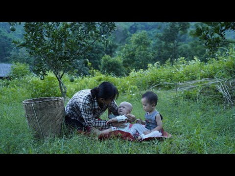 Single mother and 1-year-old son help abandoned 9-month-old baby