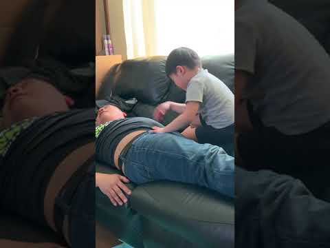 4yr old giving CPR