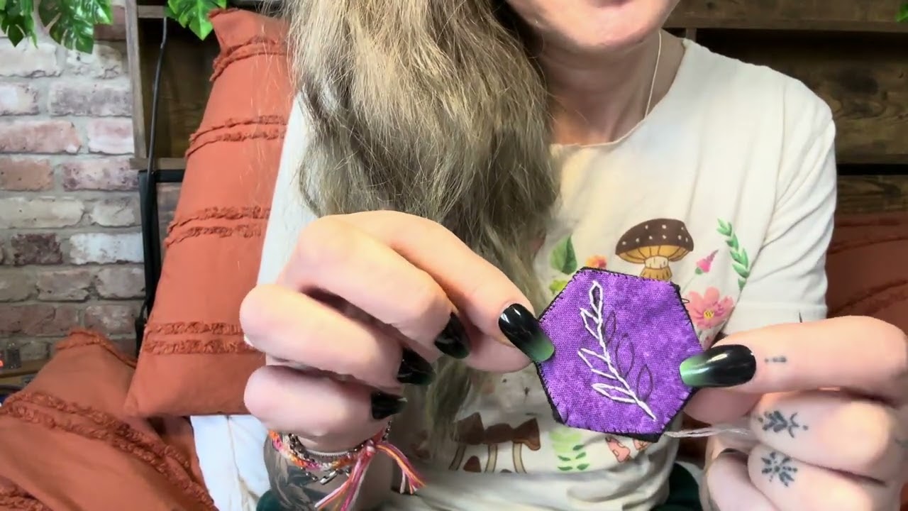 Making a Stim with English Paper Piecing, Elly’s Yarn Co