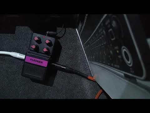 Yamaha FL-100 Flanger Guitar Effect Pedal Vintage BBD MN3208 | Reverb