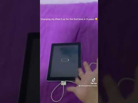 Charging my iPad 2 up for the first time in years #shorts