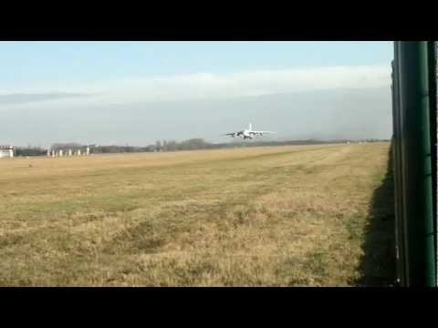 An-124-100 Pardubice