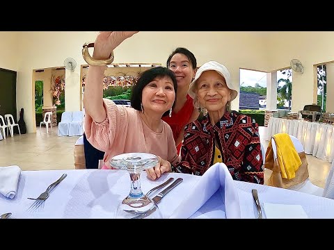 Filipino family celebrates Lola (grandma) 90th birthday! Catered by Alba Spanish food 🇵🇭