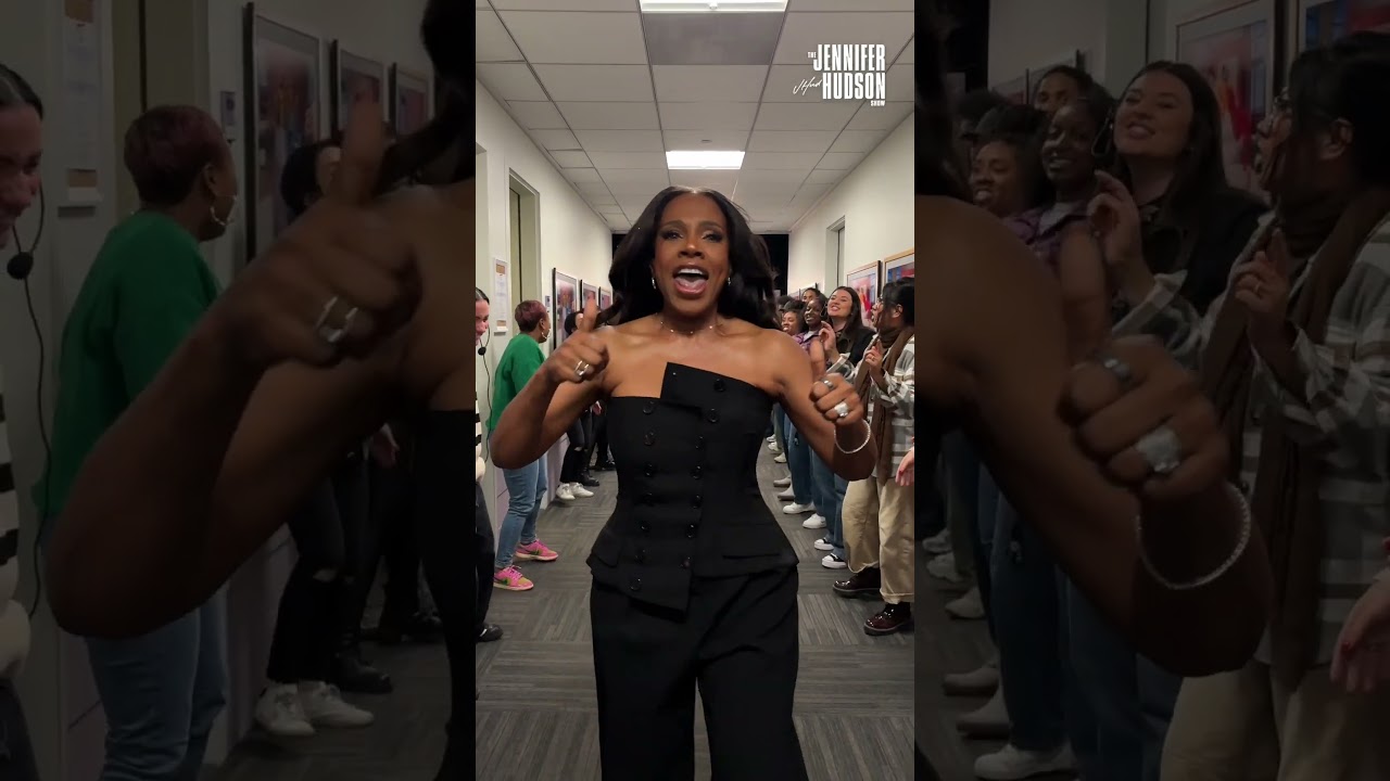 Sheryl Lee Ralph and son Etienne rock the Spirit Tunnel!