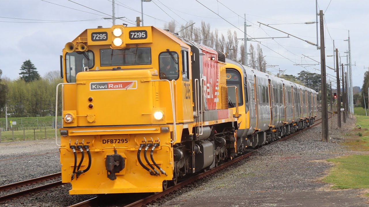 Photos - Te Huia Delivery - nzrailphotos.co.nz