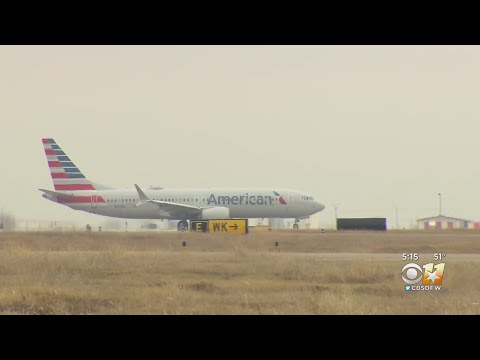 American Airlines Flies MAX Jet Out Of DFW Airport