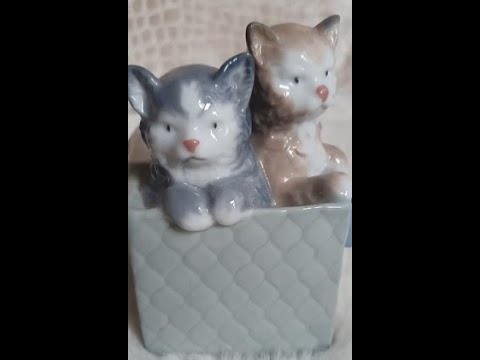 Lladró Figurine, NAO 1080 Kitten in Washing Basket, in Box, Lladro Cat Gifts, Animal Art
