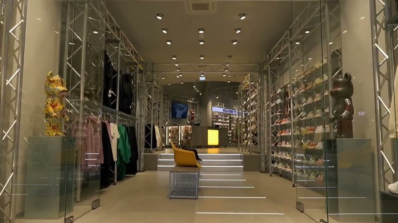 Welcome to Urban Jungle Store Napoli - Via Toledo 71