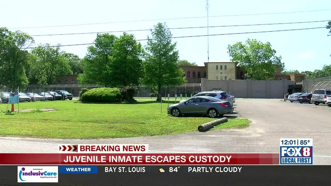 Juvenile escapes custody upon arrival at Orleans Parish court